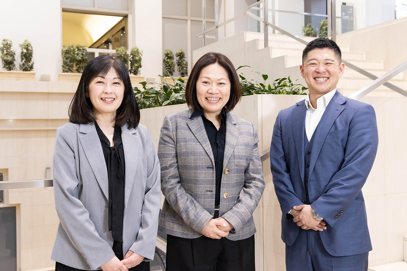 【企業対談】イオン様「イオン”ダイ満足”推進室からグループ全体へ広がるDE&Iの輪」 | 株式会社アカルク